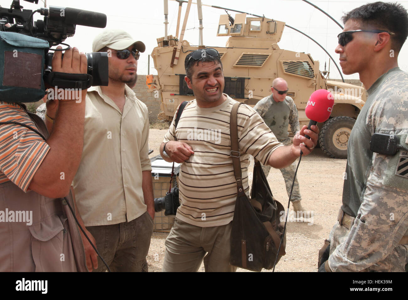U.S. Army 1st Lt. Toby J. Kearney, Platoon Leader for Mortar Platoon ...