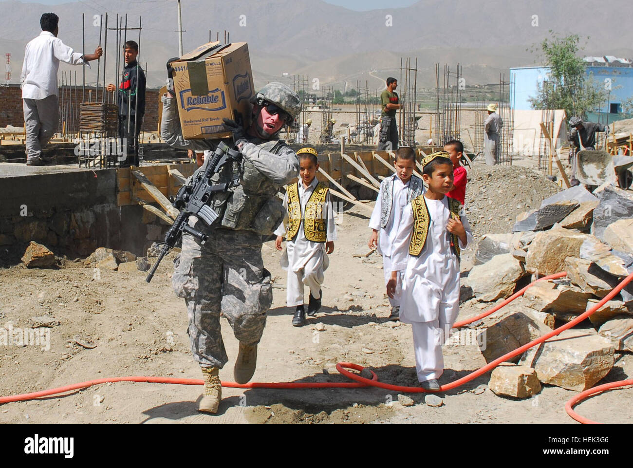 Spc. Aaron Kirschner of Beaufort, S.C., 1-178th Field Artillery ...