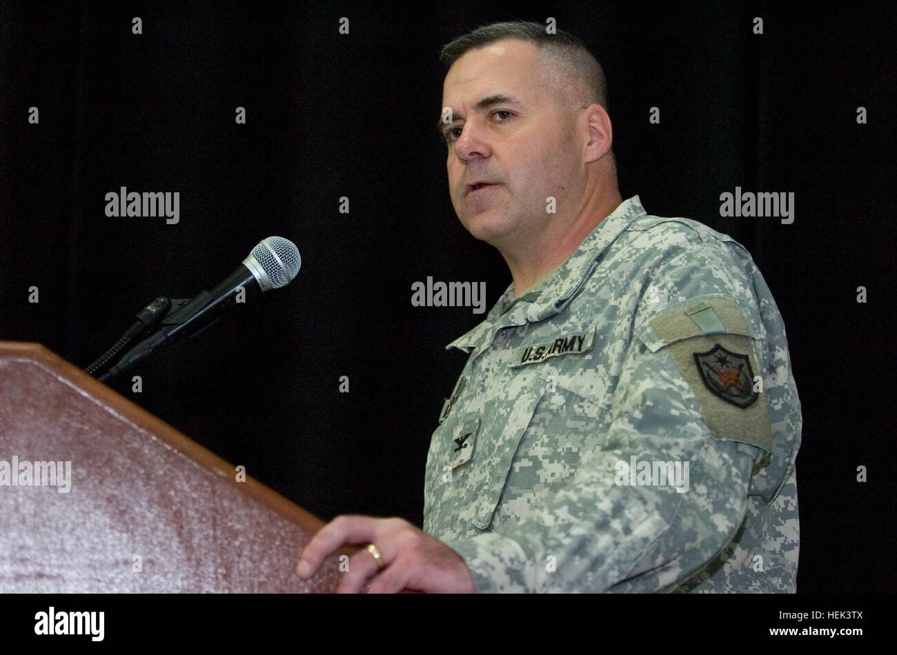 Steve Birch, deputy J-6 for USF-I, speaks to Signal Corps Soldiers as ...