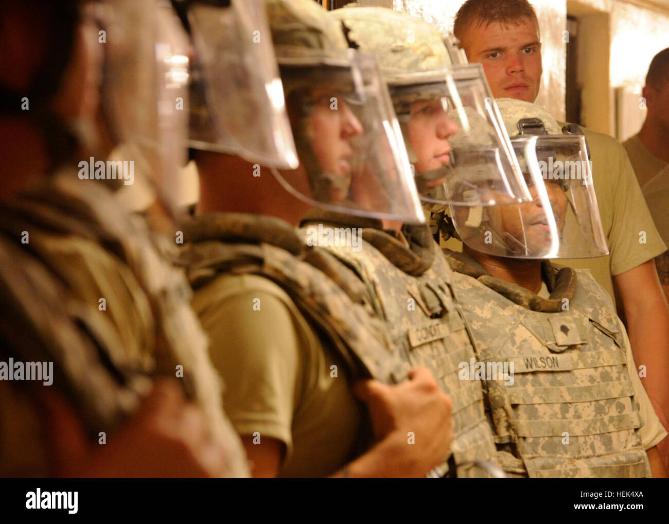 U.S. soldiers assigned to 512th Military Police Company, 2nd Stryker ...