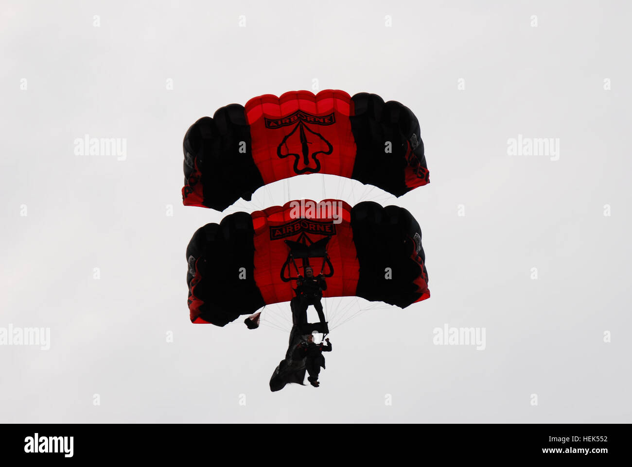 Members of the Special Operations Black Daggers Parachute Demonstration ...