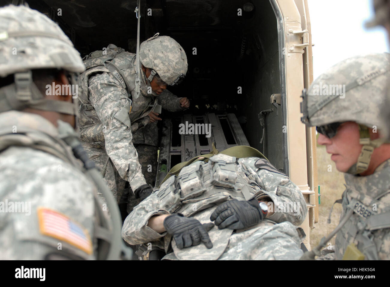 Soldiers with 215th Brigade Support Battalion, 3rd Brigade Combat Team ...