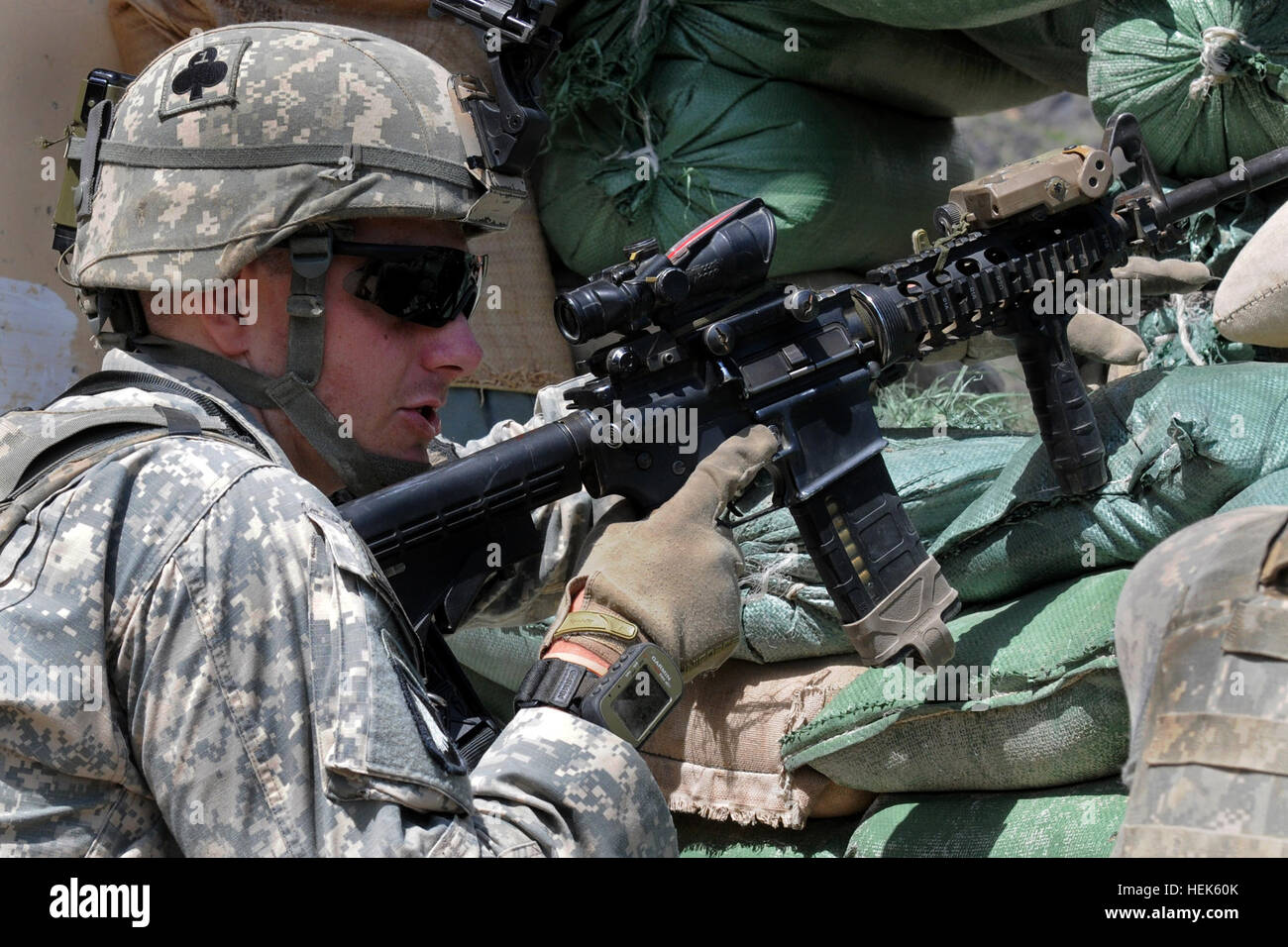 KUNAR PROVINCE, Afghanistan - U.S. Army 2nd Lt. Joseph B. Pitt of ...