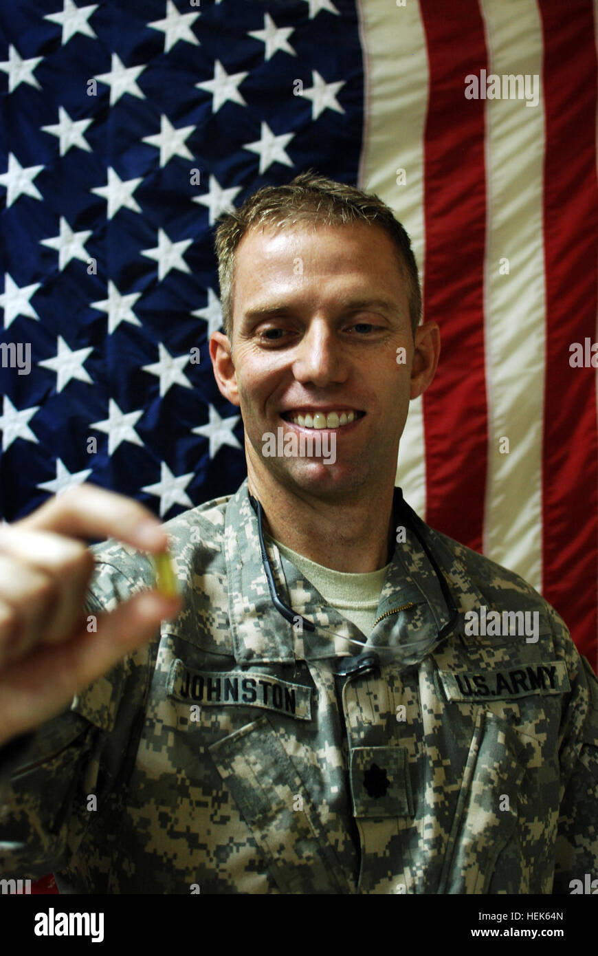 Lt. Col. Daniel Johnston, an Army doctor serving in Iraq with the ...