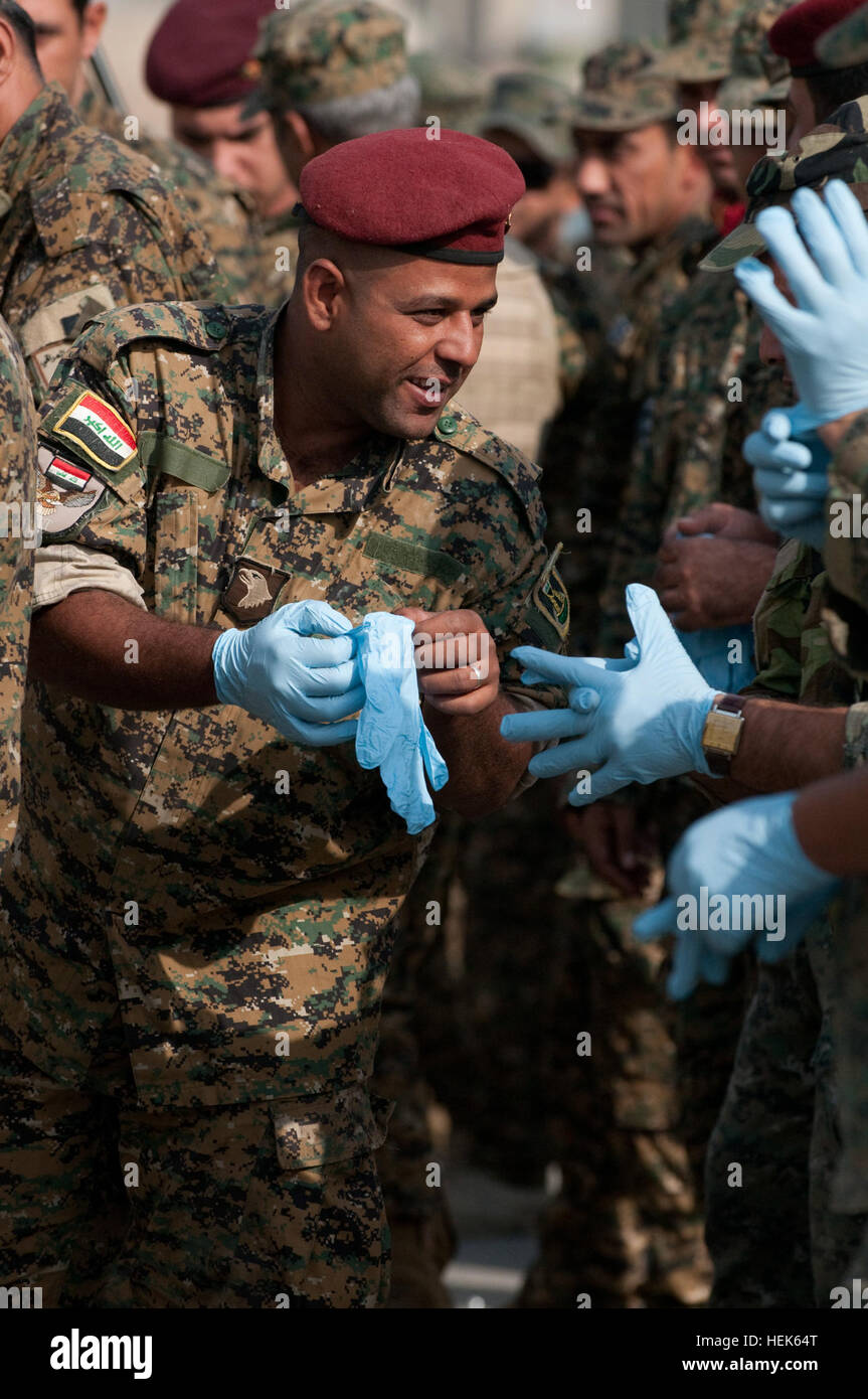 105th military police battalion hi-res stock photography and images - Alamy