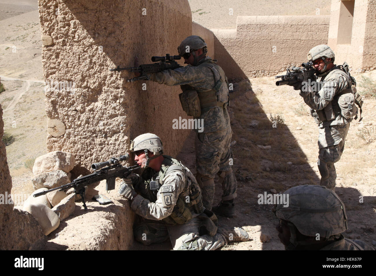 U.S. Soldiers with 3rd Platoon, Alpha Company, 1st Battalion, 503rd ...