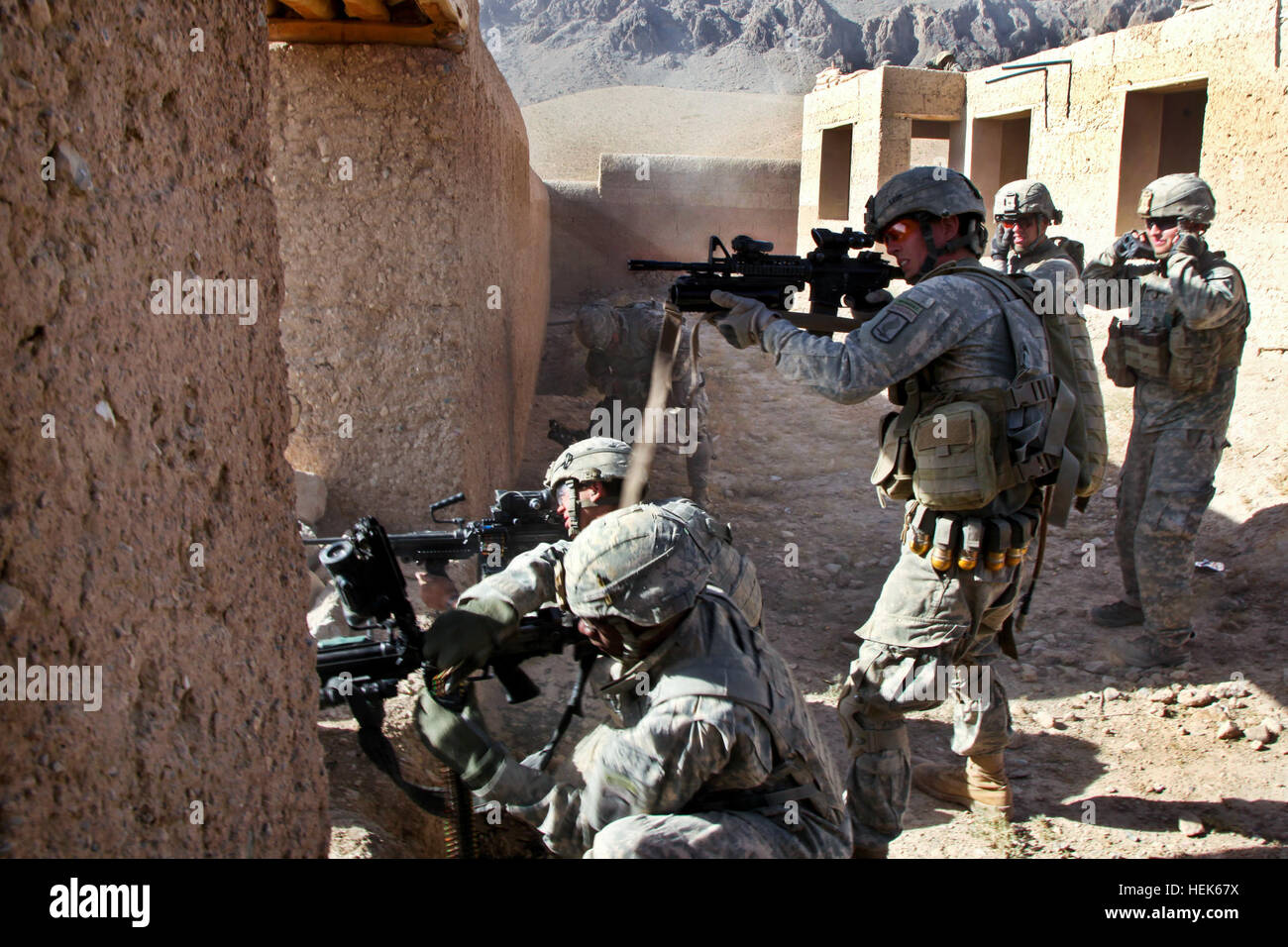 U.S. Soldiers with 3rd Platoon, Alpha Company, 1st Battalion, 503rd ...