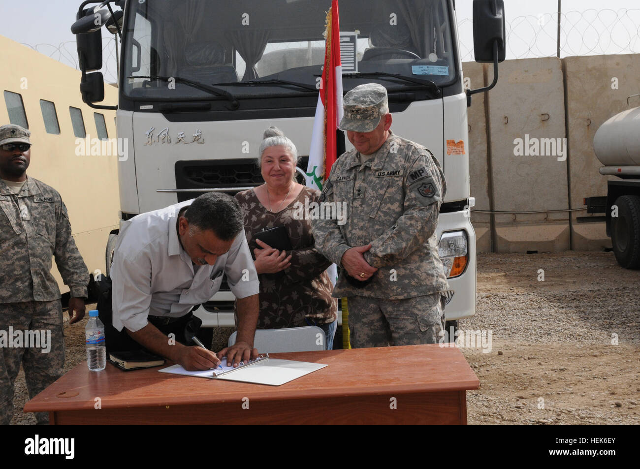 Detainee operations commanding general hi-res stock photography and ...
