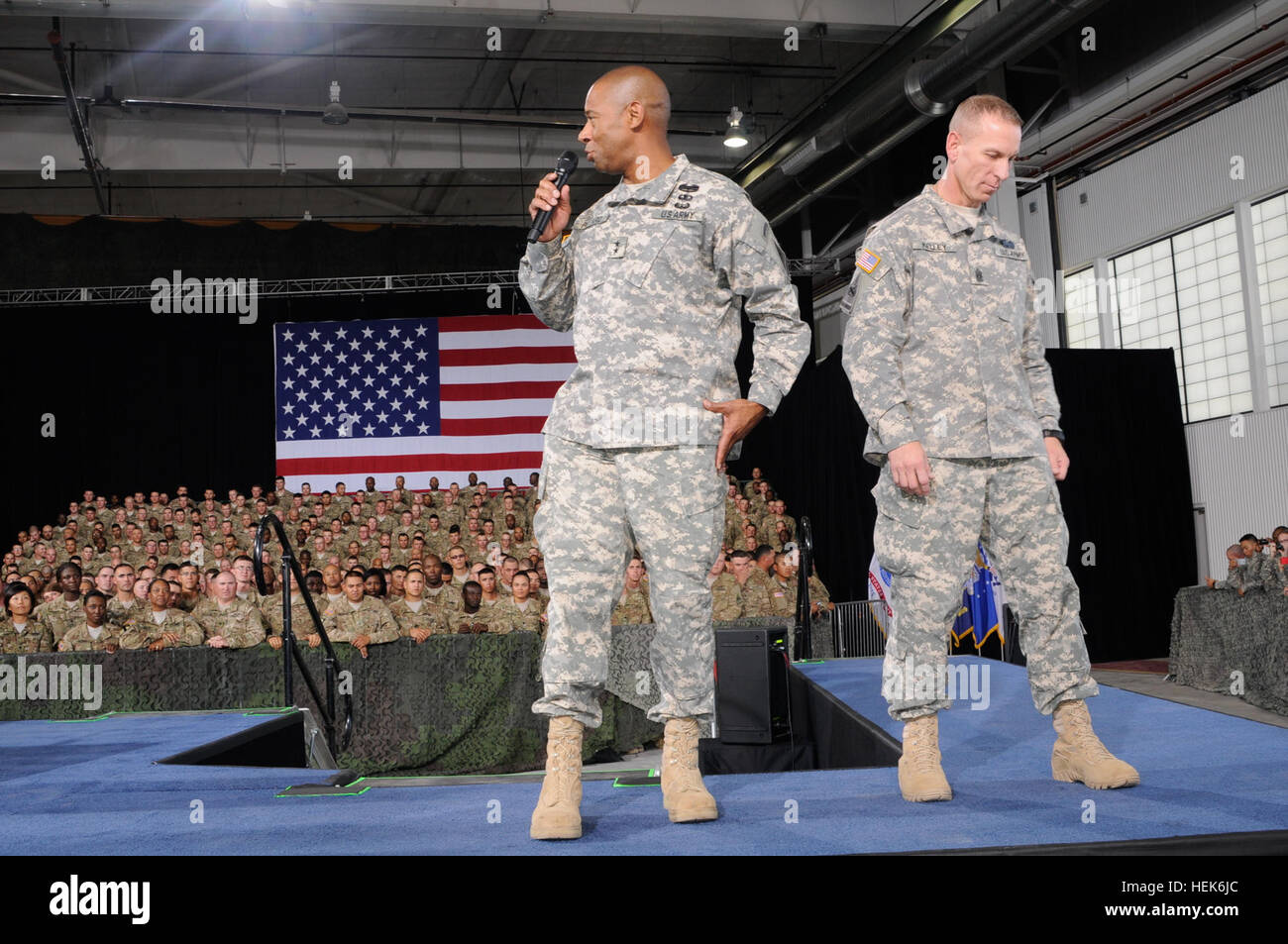 Fort bliss and 1st armored divisions commanding general and comm hi-res ...