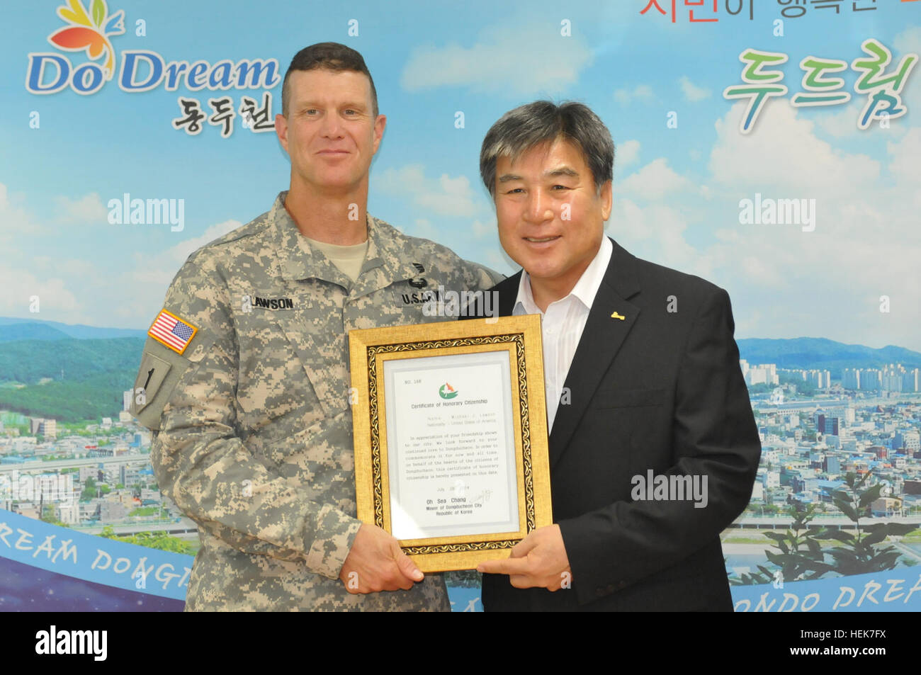 Col. Michael Lawson, the commander of 210th Field Artillery Brigade ...