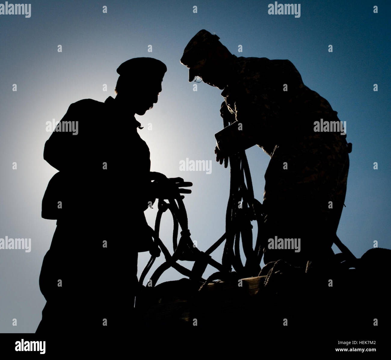 U s army soldiers clean hi-res stock photography and images - Alamy