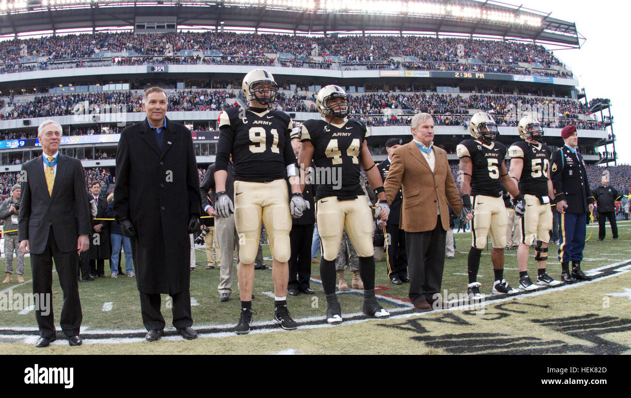 Medal of Honor recipients Jack Jacobs, Paul Bucha and Staff Sgt ...