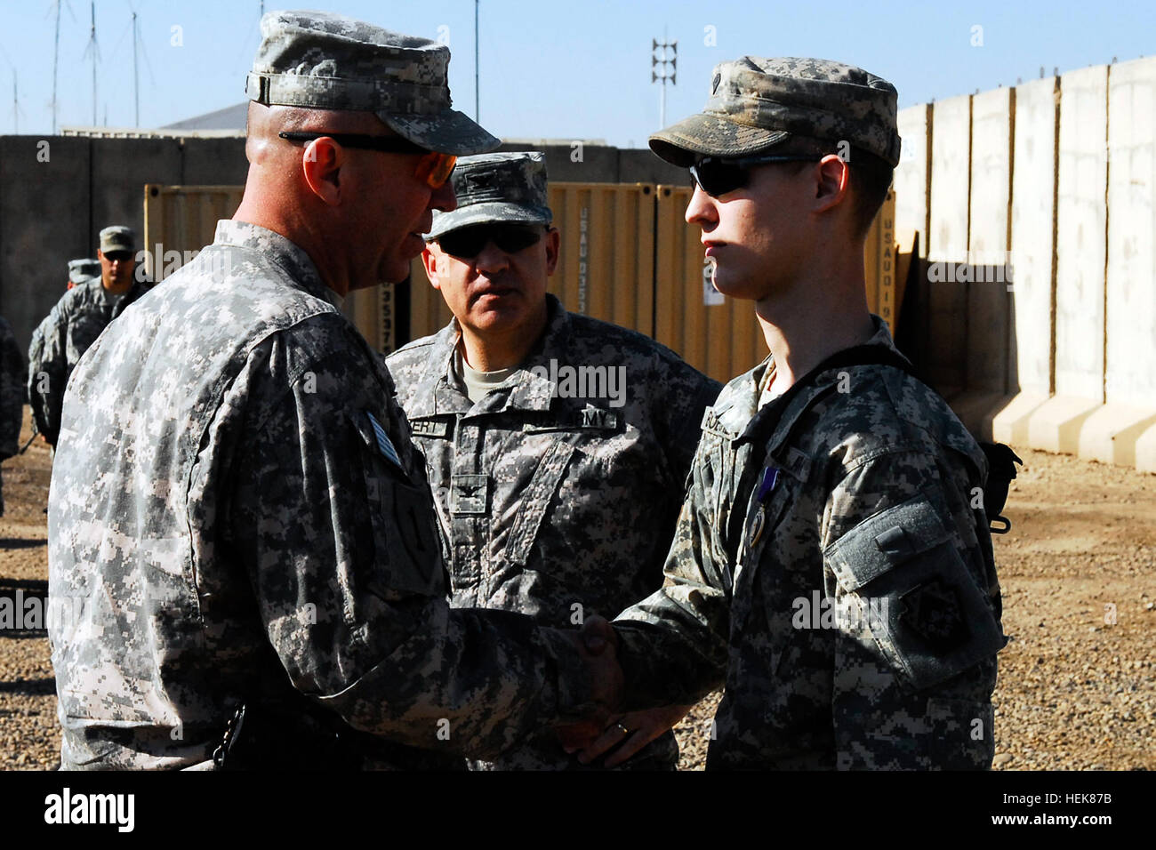 Usd c soldier awarded purple heart hi-res stock photography and images ...
