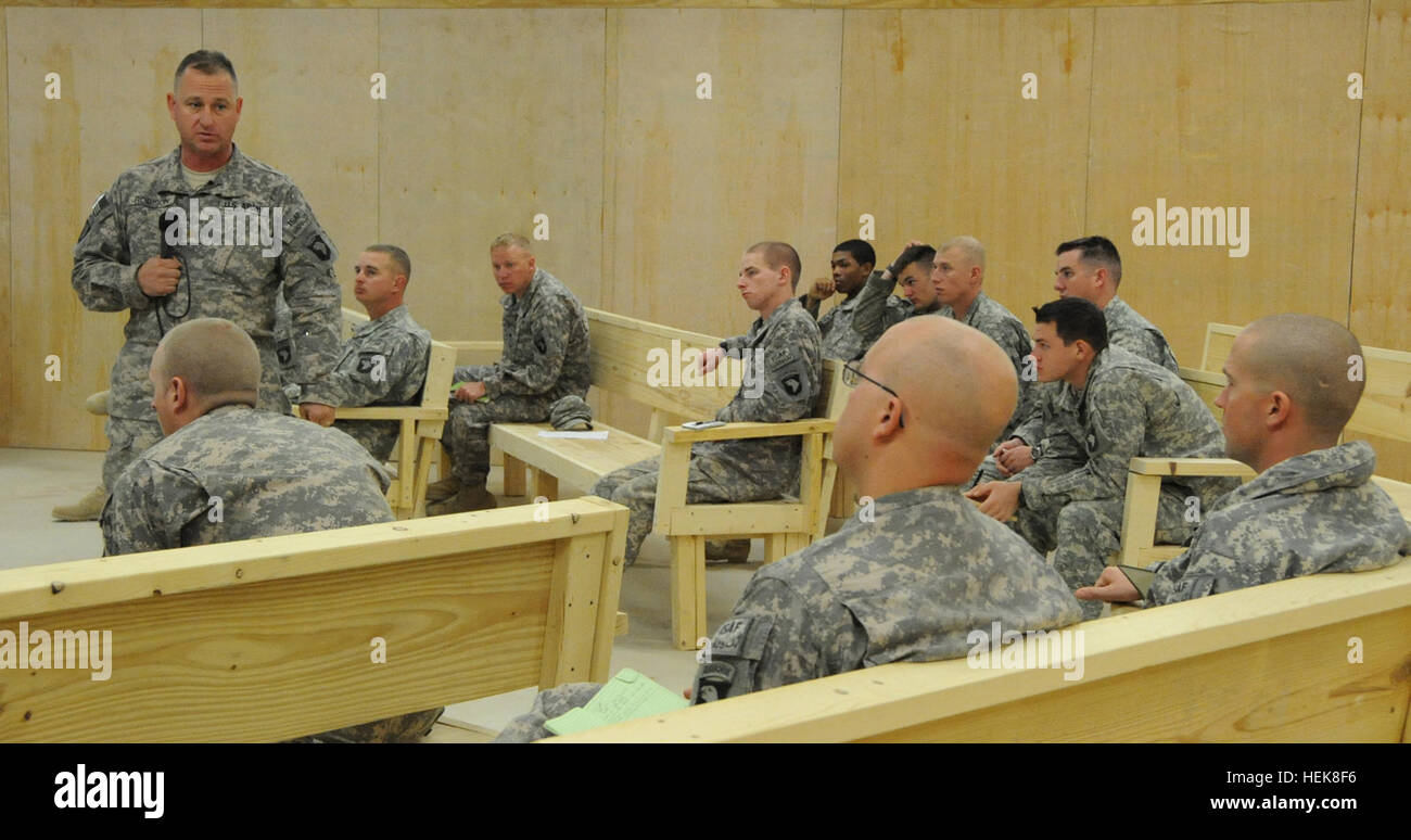 Chaplain to the forces 4th class hi-res stock photography and images ...