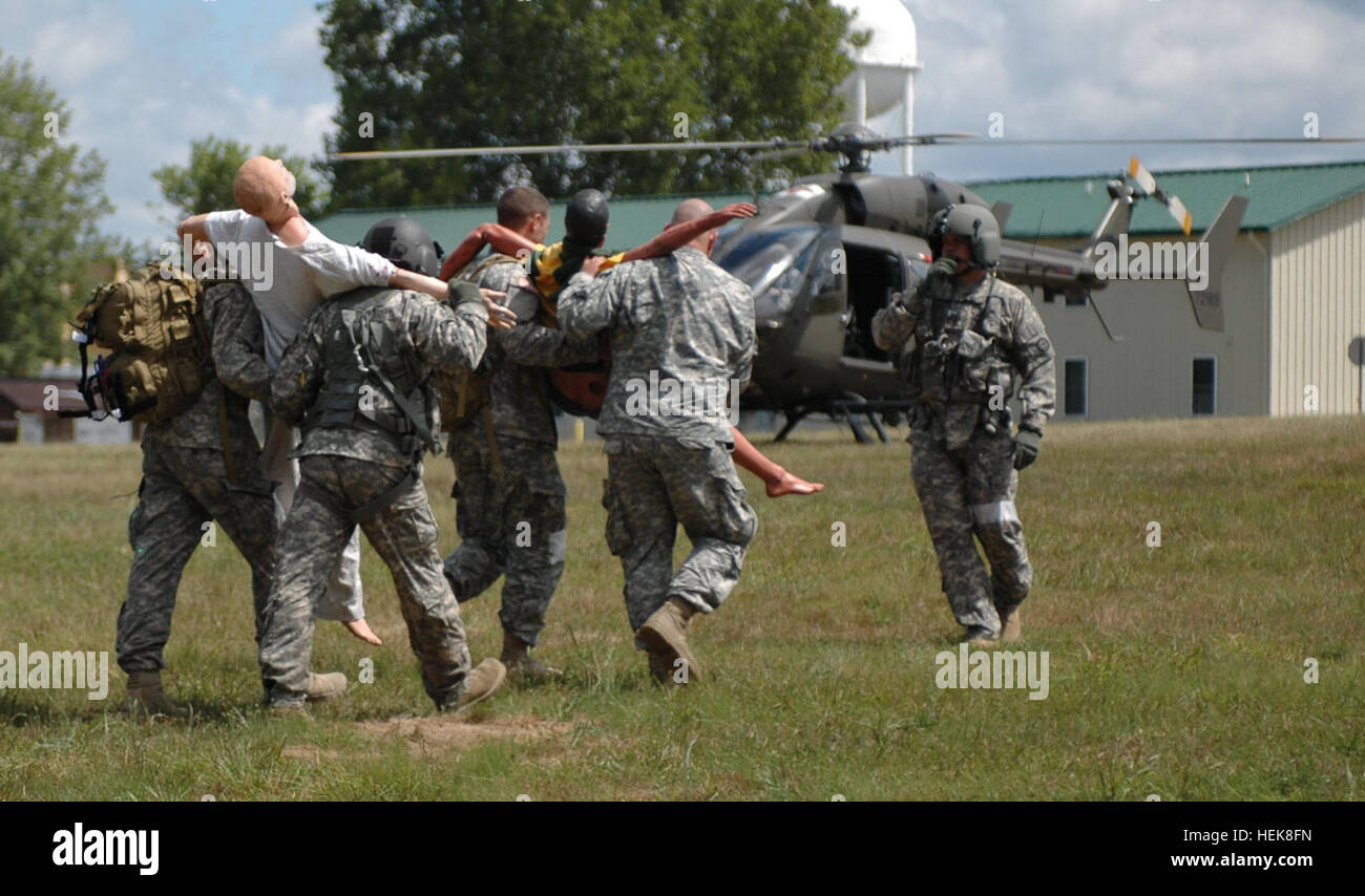 Soldiers from the 129th Medical Company, Alabama Army National Guard ...