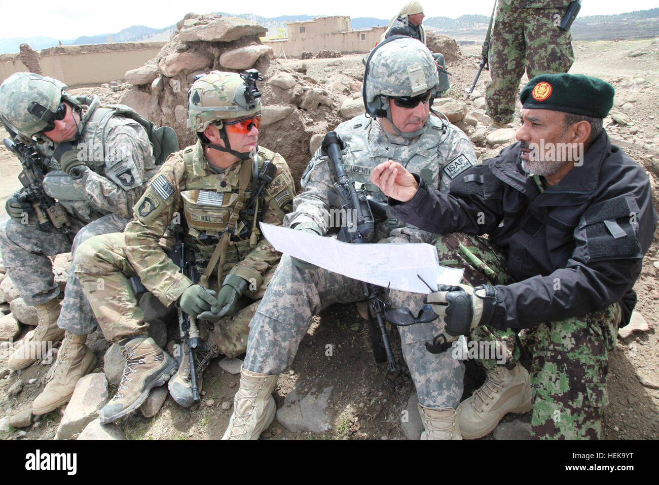 During division level army hi-res stock photography and images - Alamy