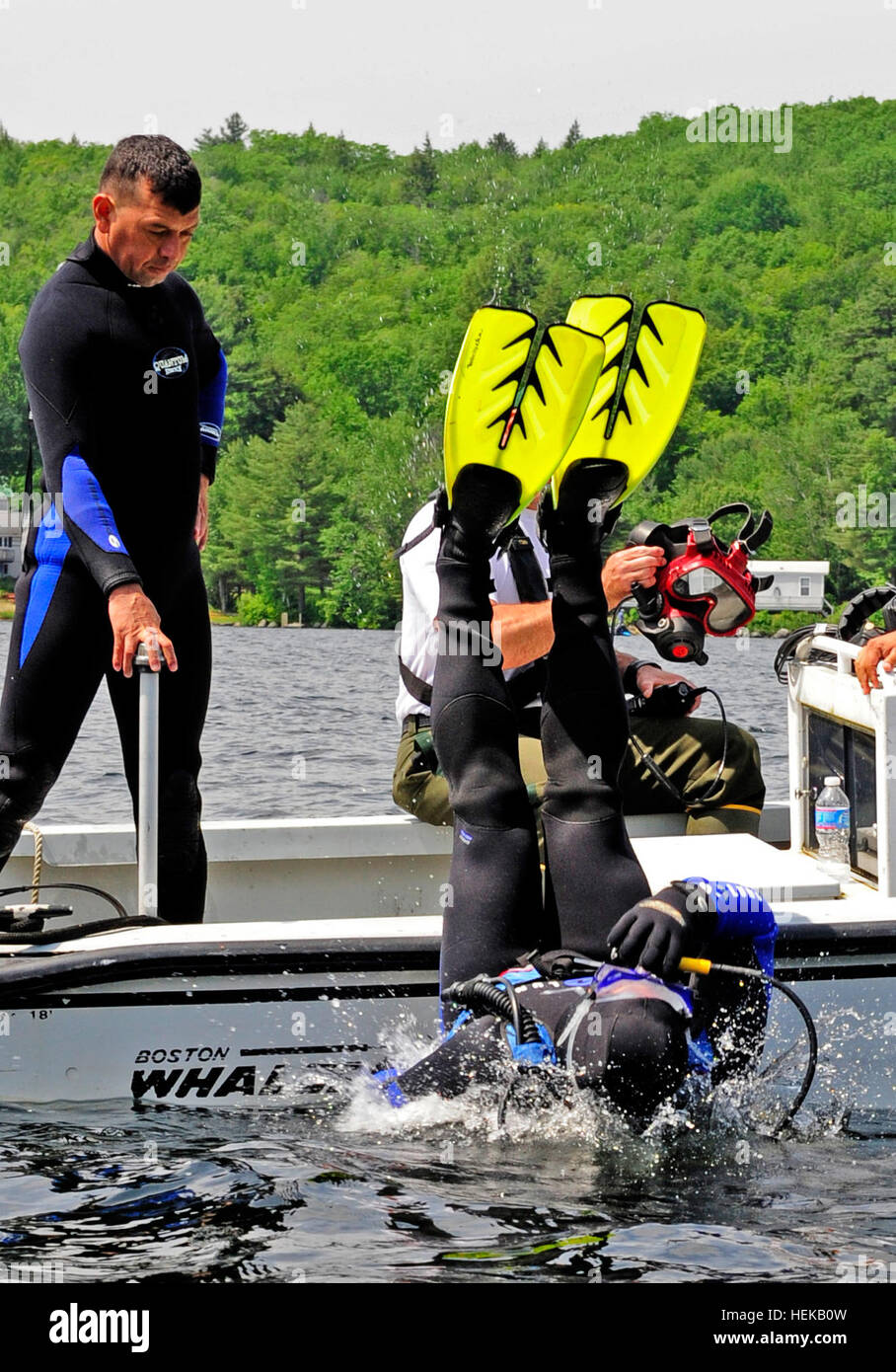 Salvadoran Army Lt. Col. Roberto Castillo, a dive rescue team member ...