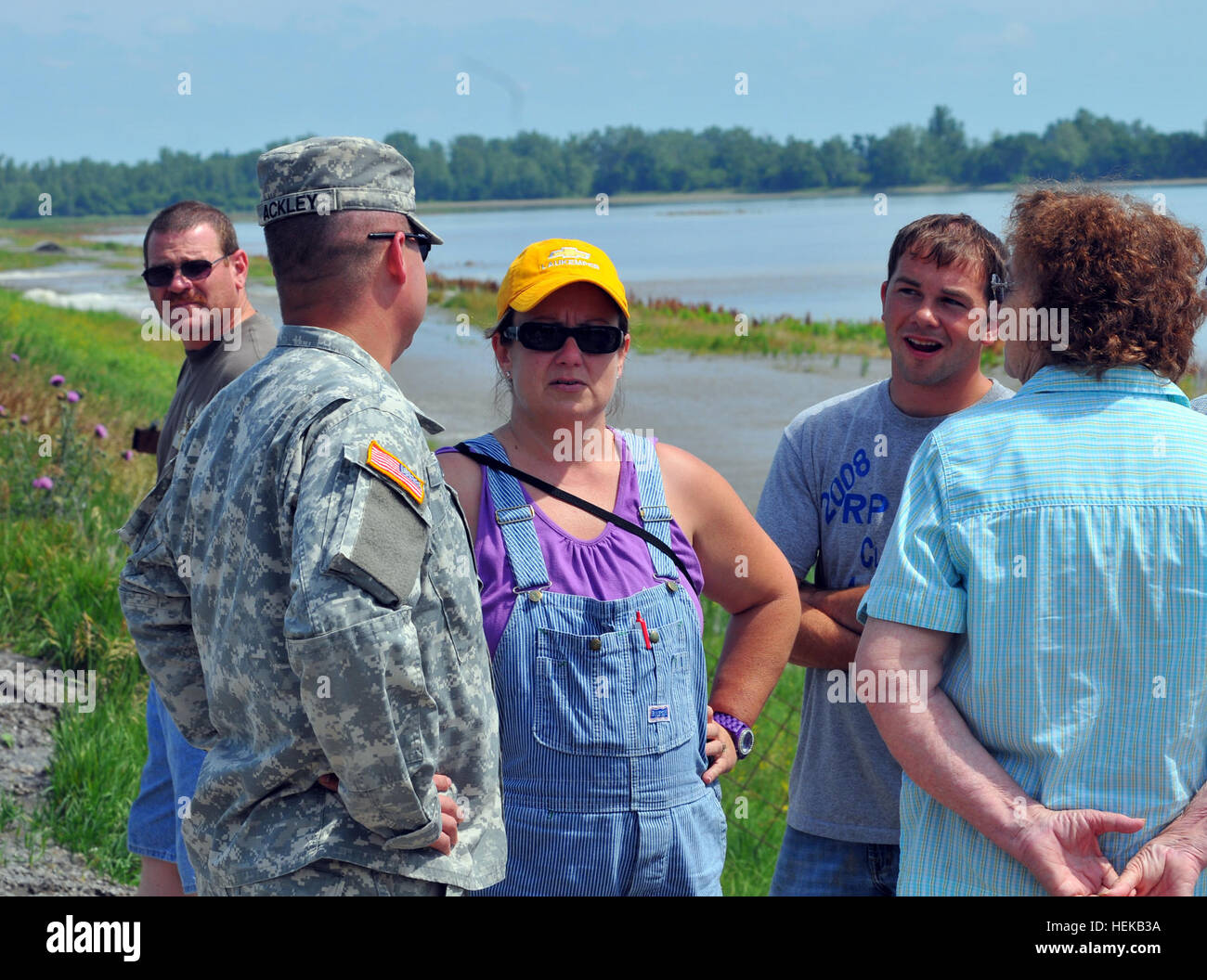 Missouri Army National Guard Liaison Officers respond to a potential ...