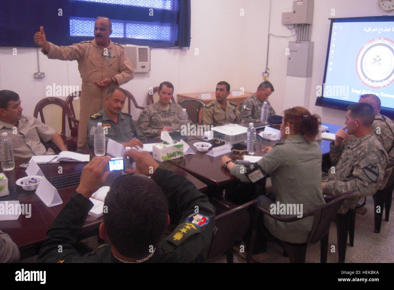 Saber Squadron hosts a meeting with military leaders in Wasit province ...