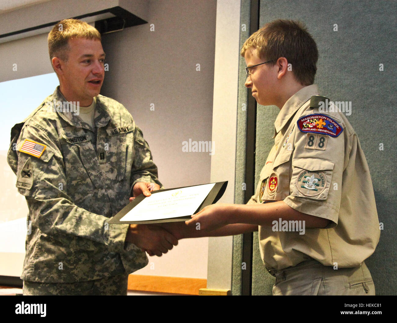 Army warrior care and transition hi-res stock photography and images ...