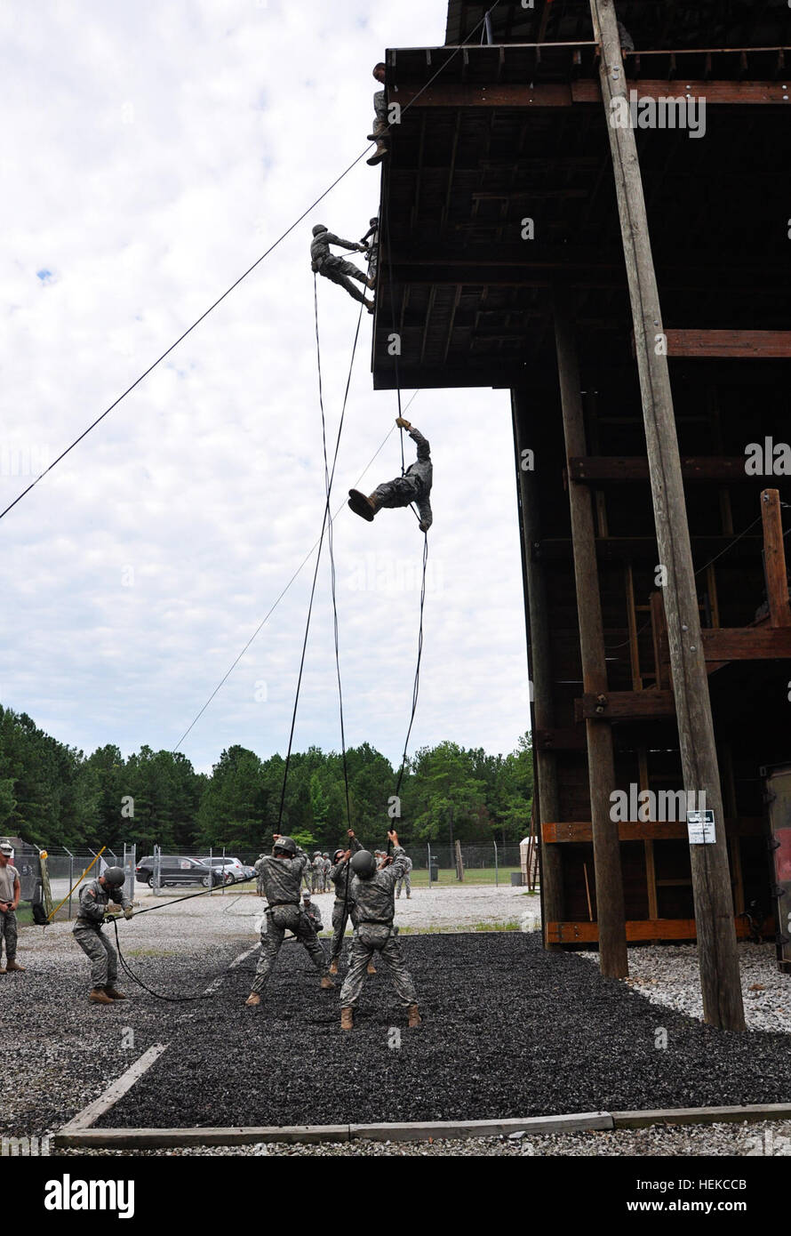 Airmen from air assault team hi-res stock photography and images - Alamy