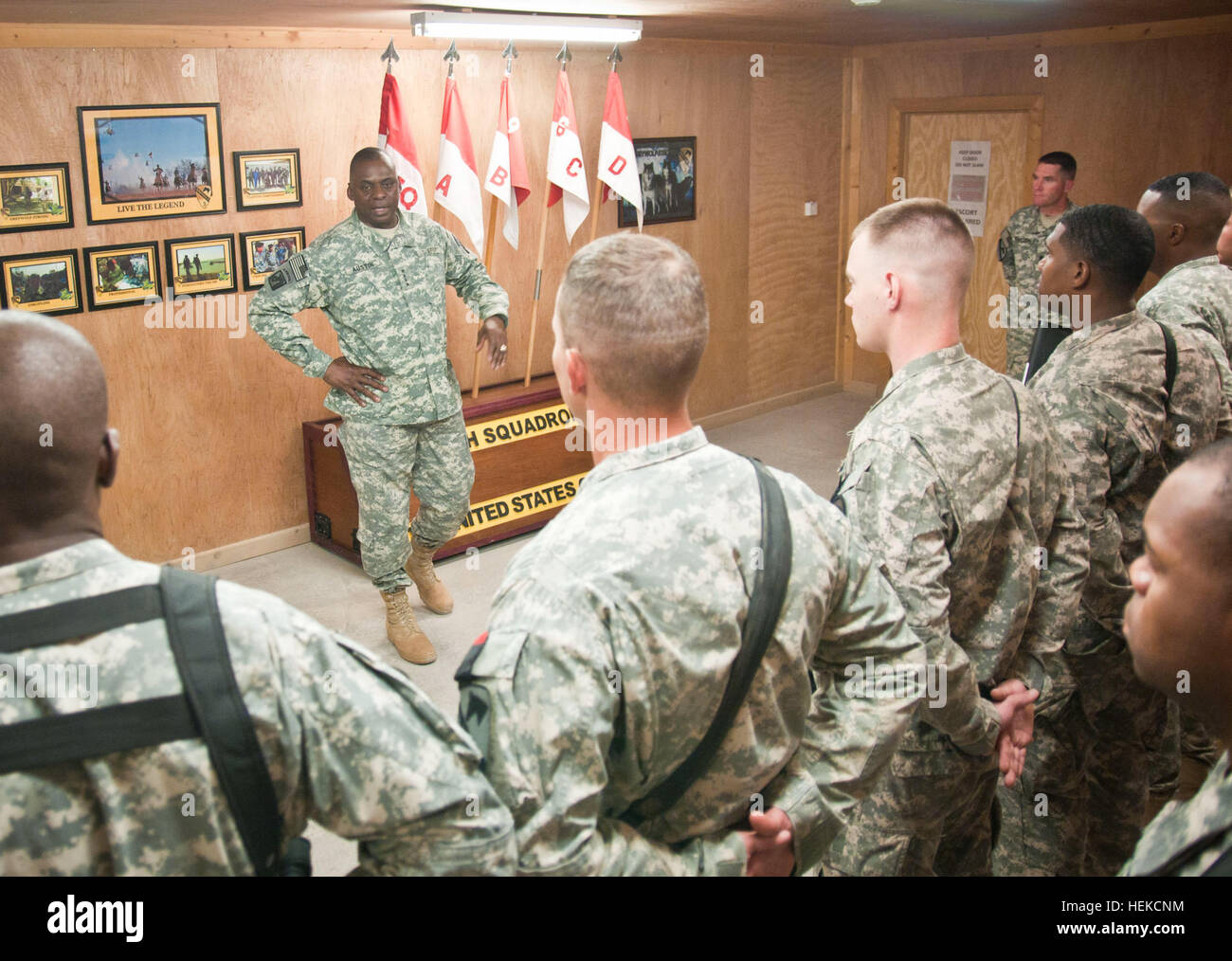 Gen. Lloyd J. Austin III, commander, United States Forces - Iraq ...