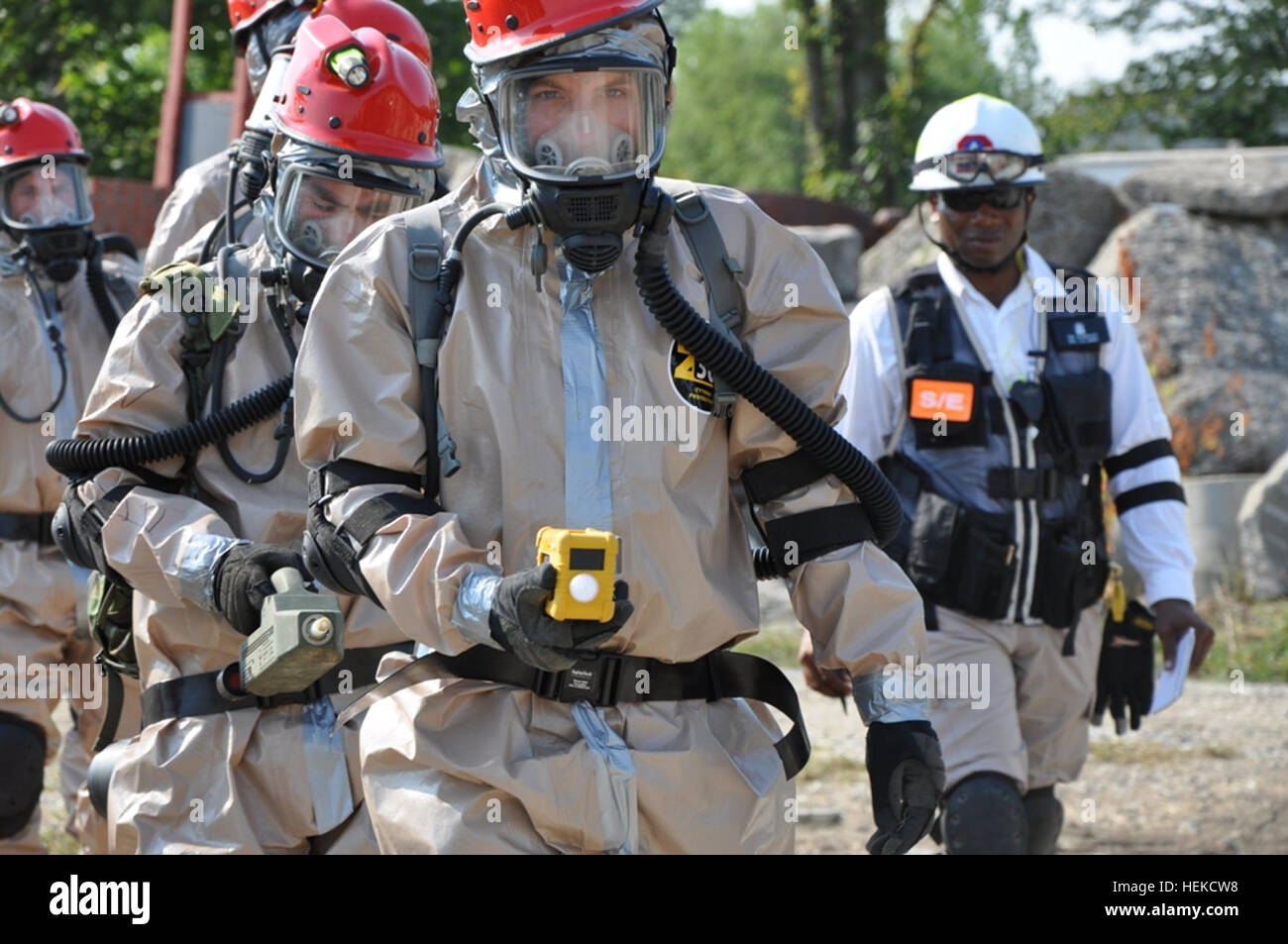 Certified emergency response team hi-res stock photography and images ...
