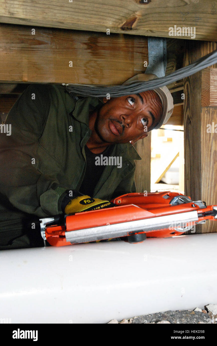 GUANTANAMO BAY, Cuba – Air Force Staff Sgt. Chris Johnson, a heating ...