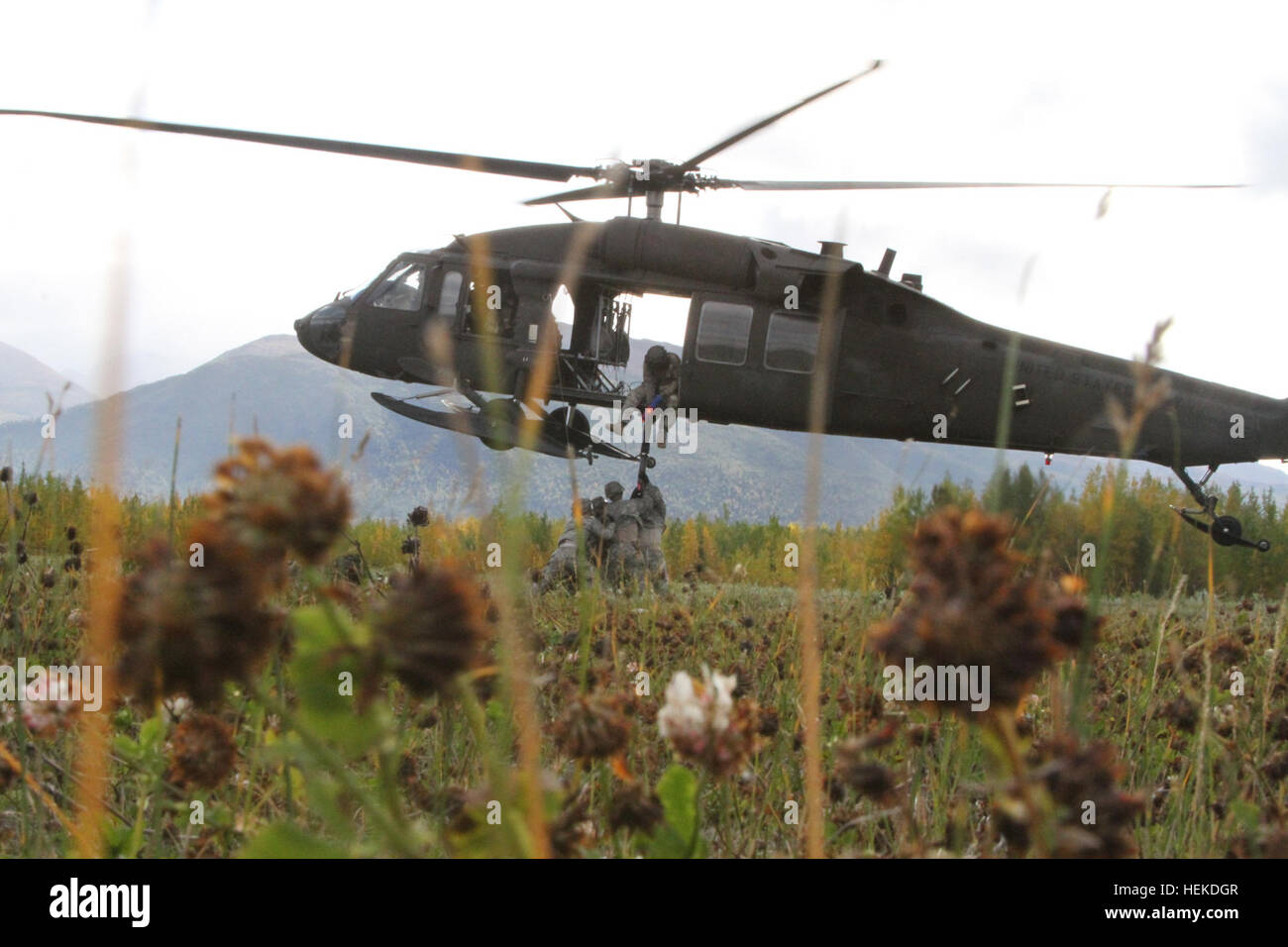 Soldiers of the 3rd Maneuver Enhancement Brigade slingload cargo during ...