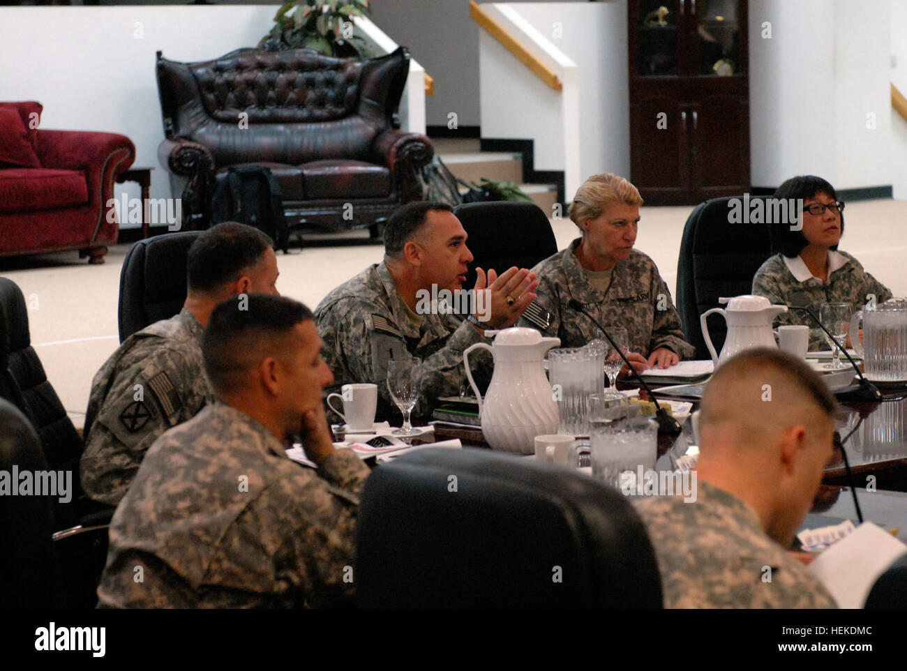 Col paul calvert from right hi-res stock photography and images - Alamy