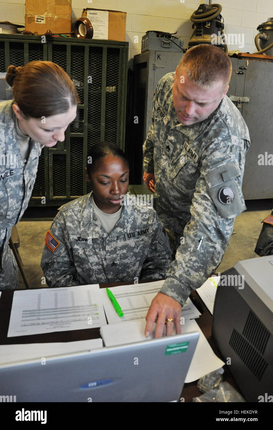 Soldiers of the Virginia National Guard's 429th Brigade Support ...