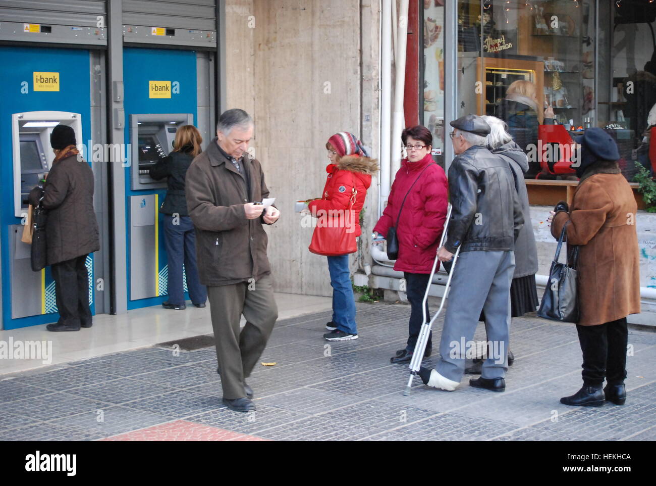 Bank counters with people hi-res stock photography and images - Alamy