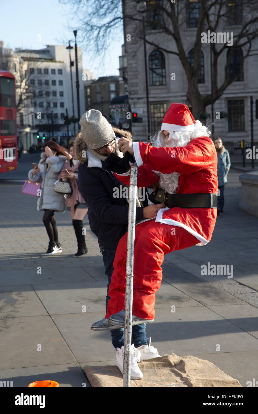 Santa london sky hi-res stock photography and images - Alamy