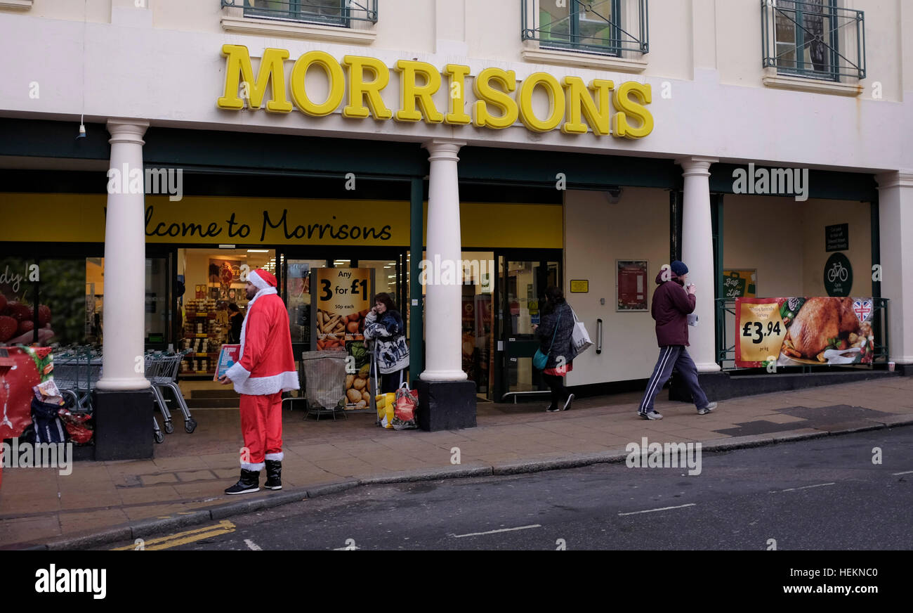 Shoppers Morrisons Supermarket High Resolution Stock Photography and ...