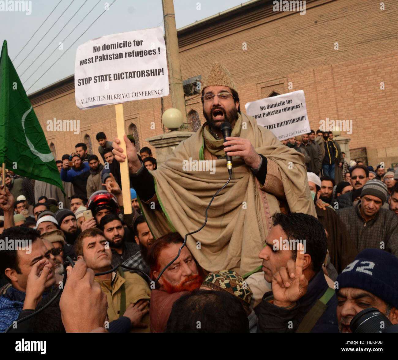 Srinagar, Kashmir. 23rd December, 2016. All Parties Hurriyat Conference ...
