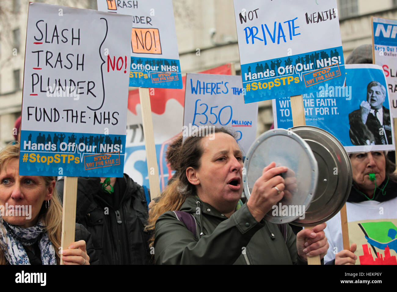 Whitehall, London, UK. 23 Dec, 2016. Health campaigners make a 'Howl ...