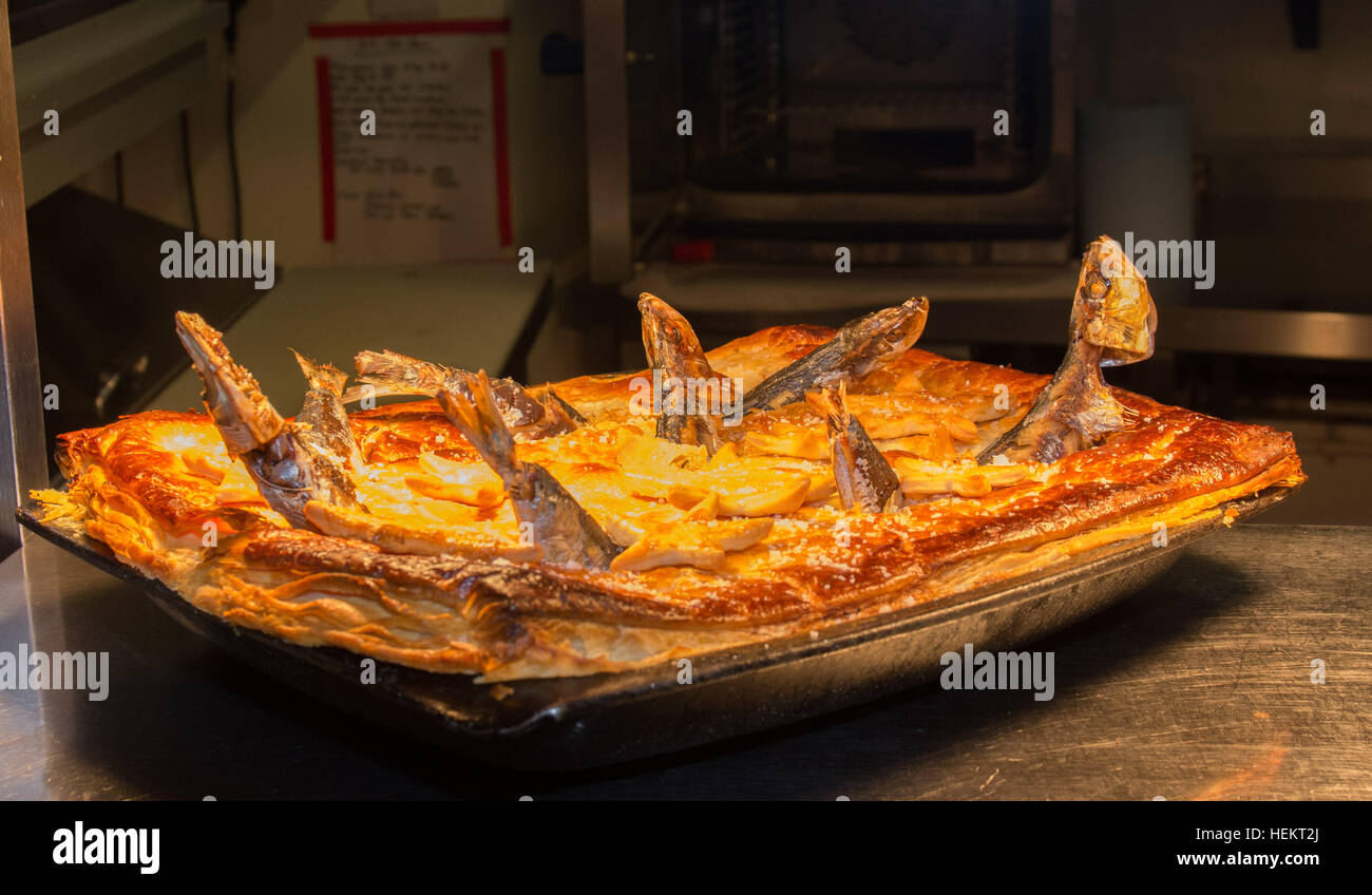 Stargazy pie hi-res stock photography and images - Alamy