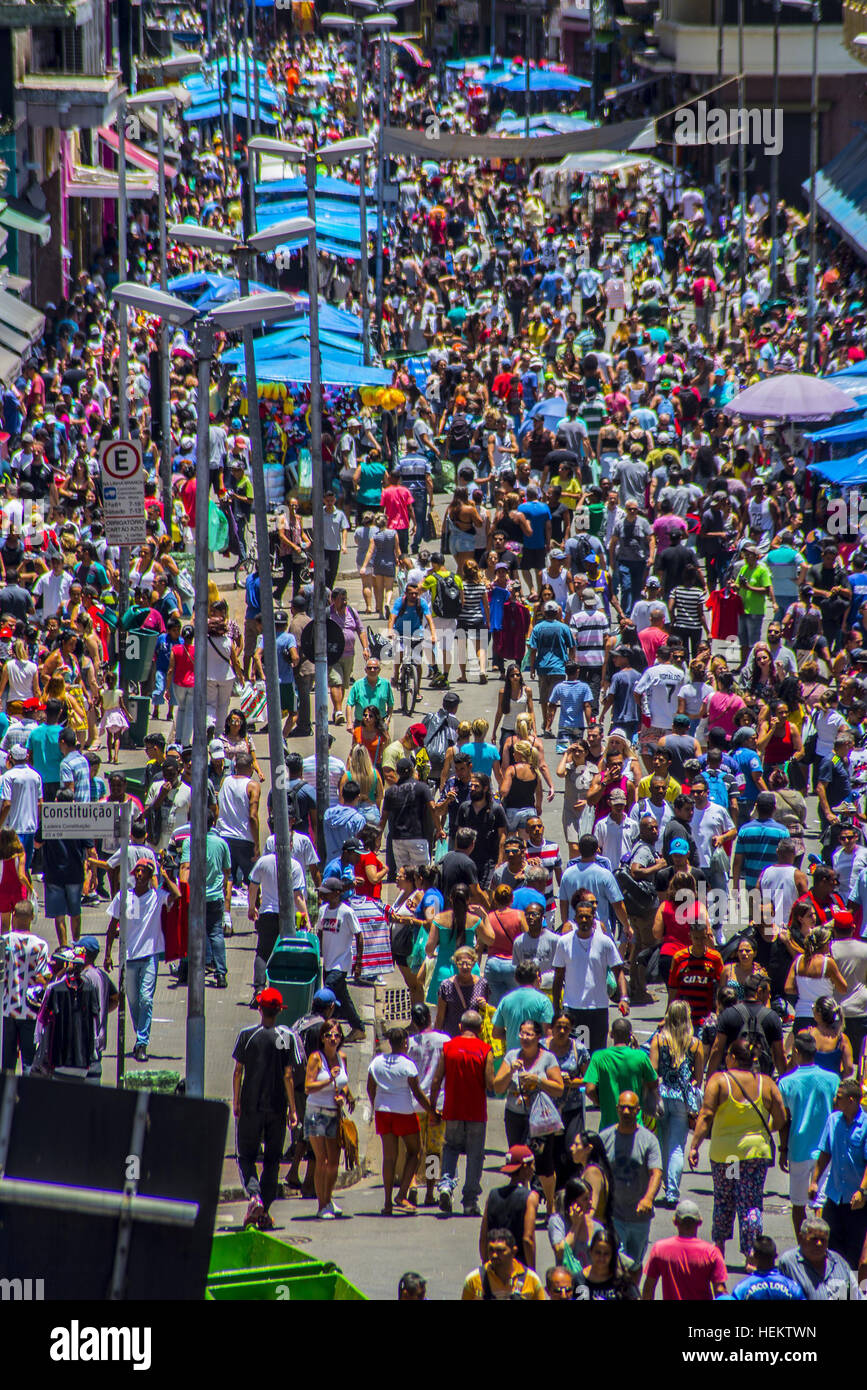 Brazil busy shopping hi-res stock photography and images - Alamy