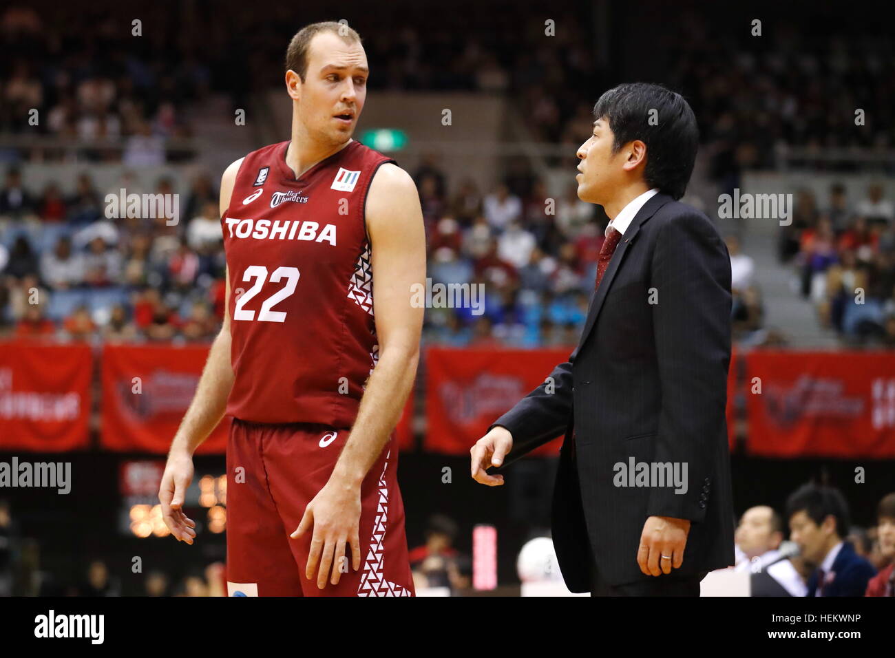 L r nick fazekas brave thunders hi-res stock photography and images - Alamy