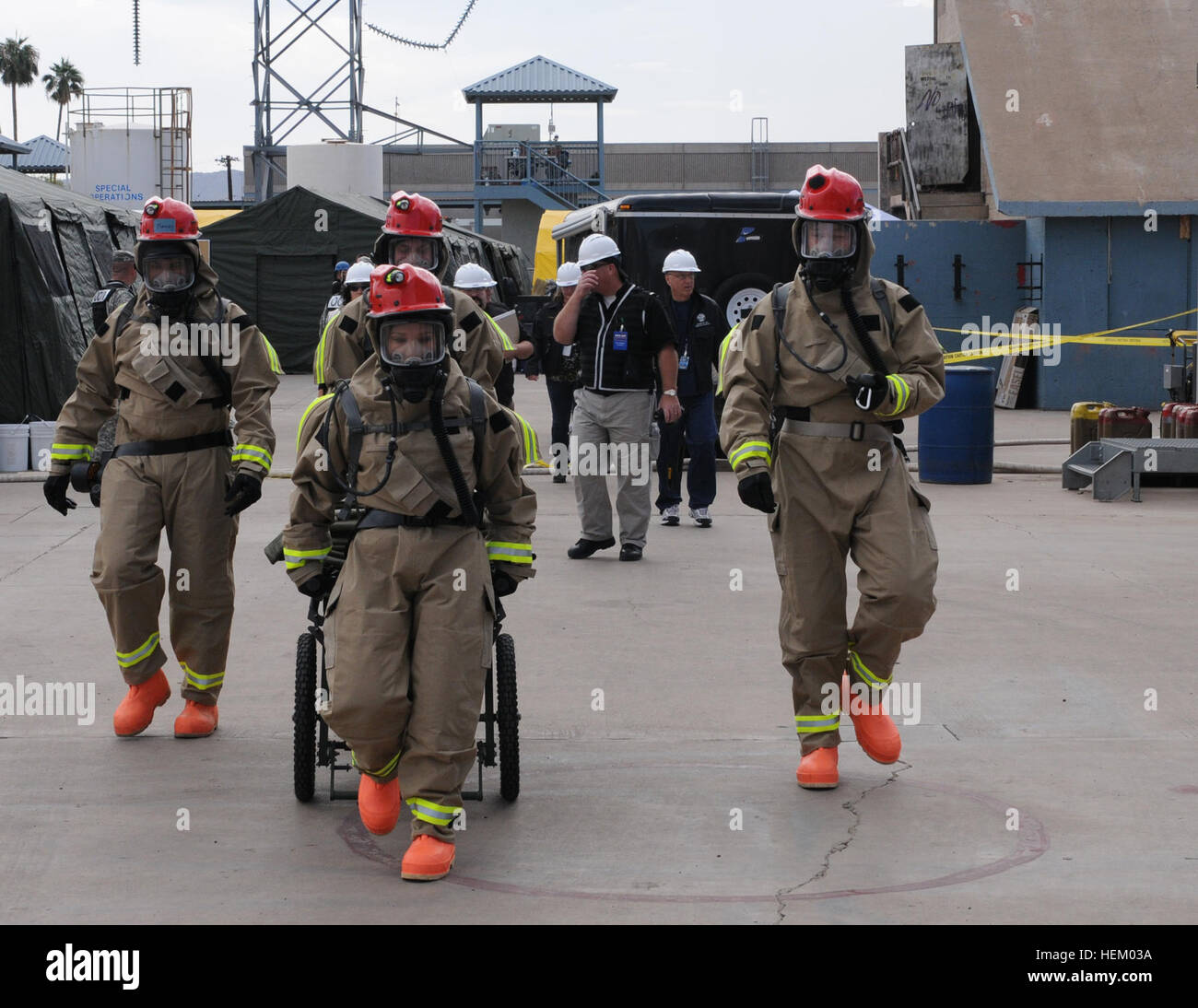 Team search recovery airmen hi-res stock photography and images - Alamy