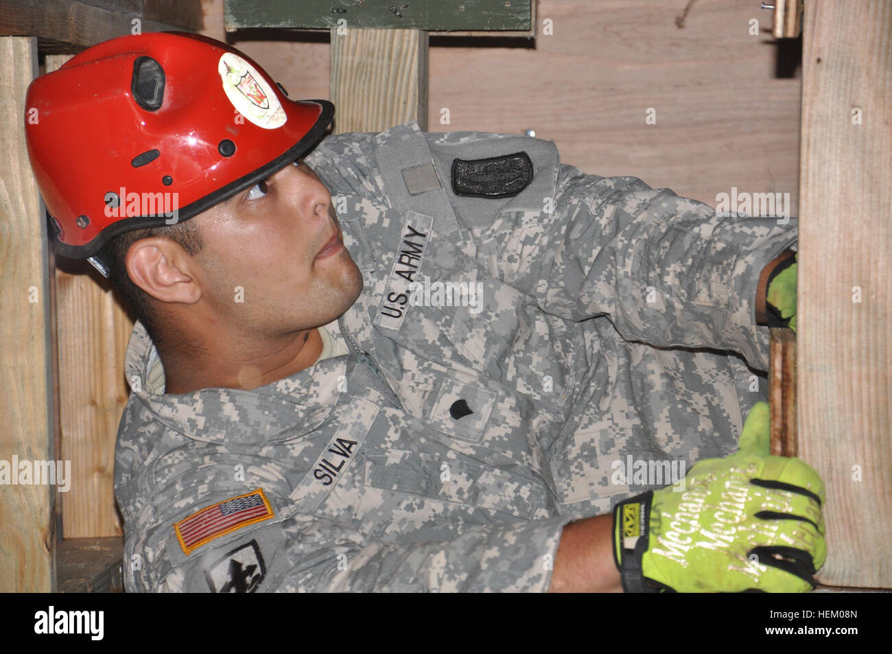 Hawaiis cerfp team practices search and rescue operations in hi-res ...