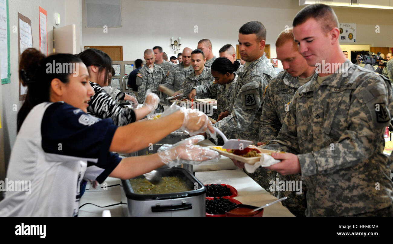 Members of 305th Military Police Company, 800th MP Brigade, 200th MP ...