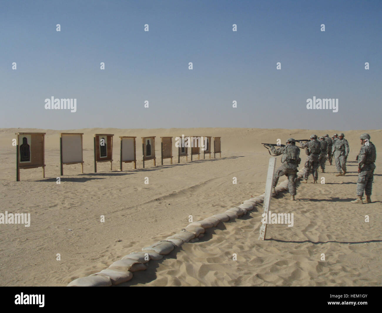 113th military police company hi-res stock photography and images - Alamy