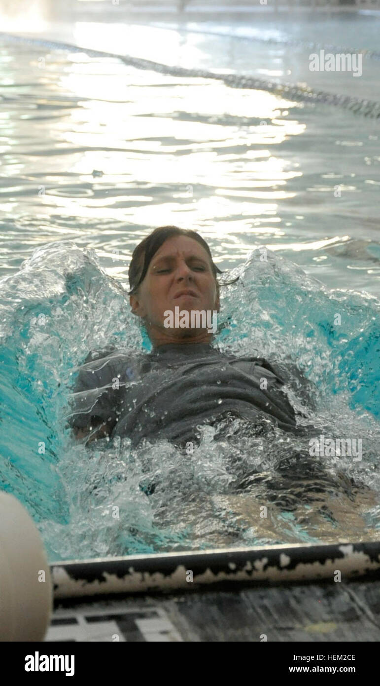 Soldier from army helps hi-res stock photography and images - Alamy