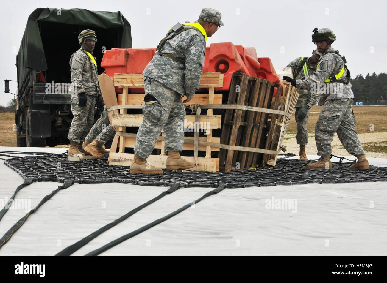 U.S. Army Soldiers of Alpha Company, 173rd Brigade Support Battalion ...
