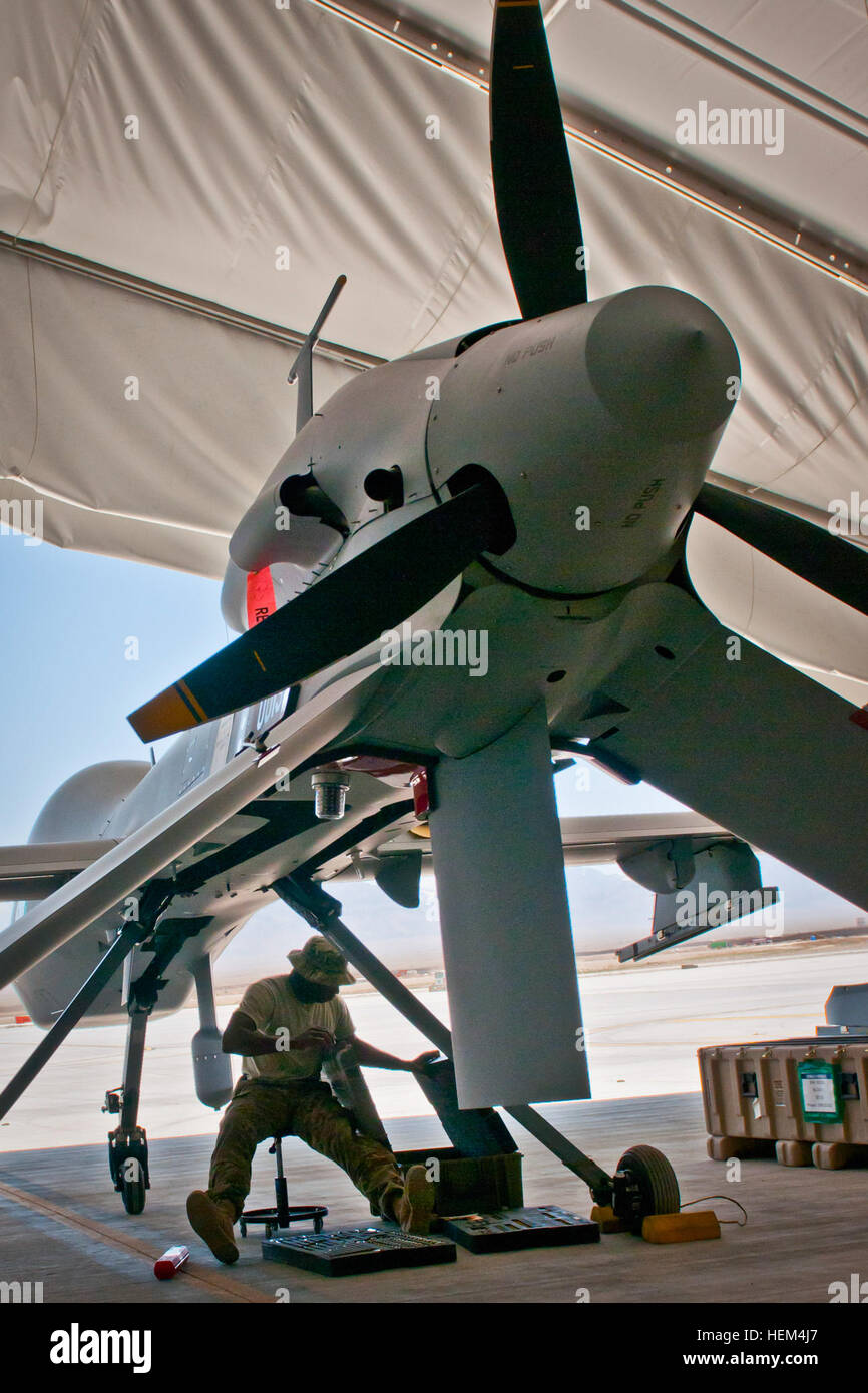 Afghanistan forward operating base shank hi-res stock photography and ...