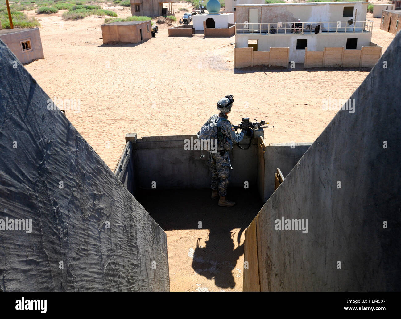 Saw gunner hi-res stock photography and images - Alamy