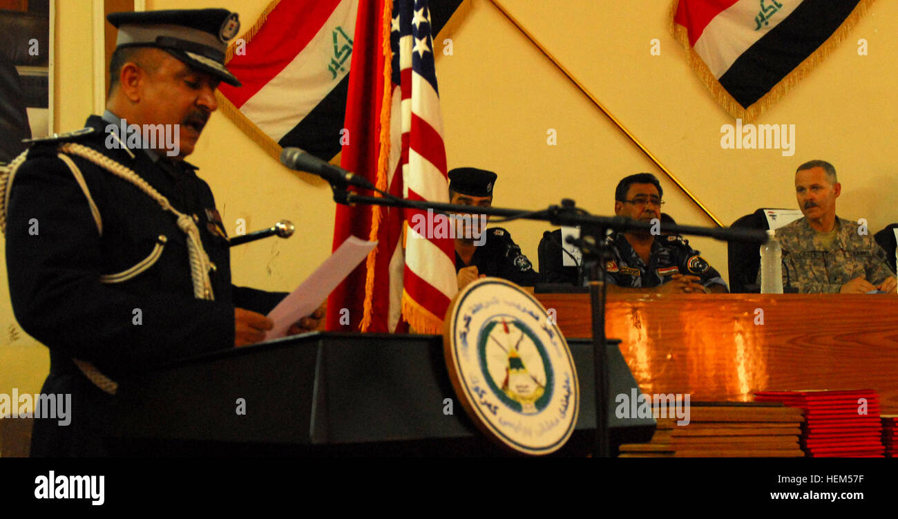 Crime scene unit officer hi-res stock photography and images - Alamy
