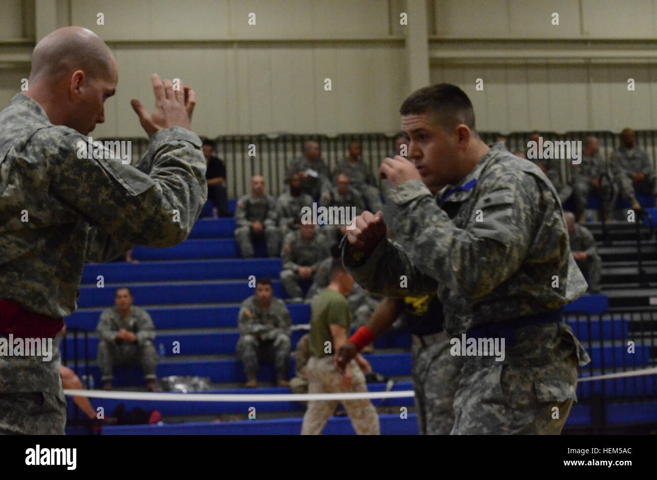 Modern army combatives program hi-res stock photography and images - Alamy