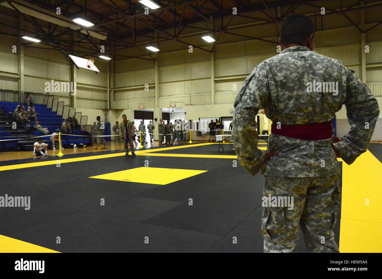 Modern army combatives program hi-res stock photography and images - Alamy